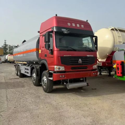 Used HOWO 8X4 Oil Tank Truck 40000L Steel Tank Pto Pump System ...
