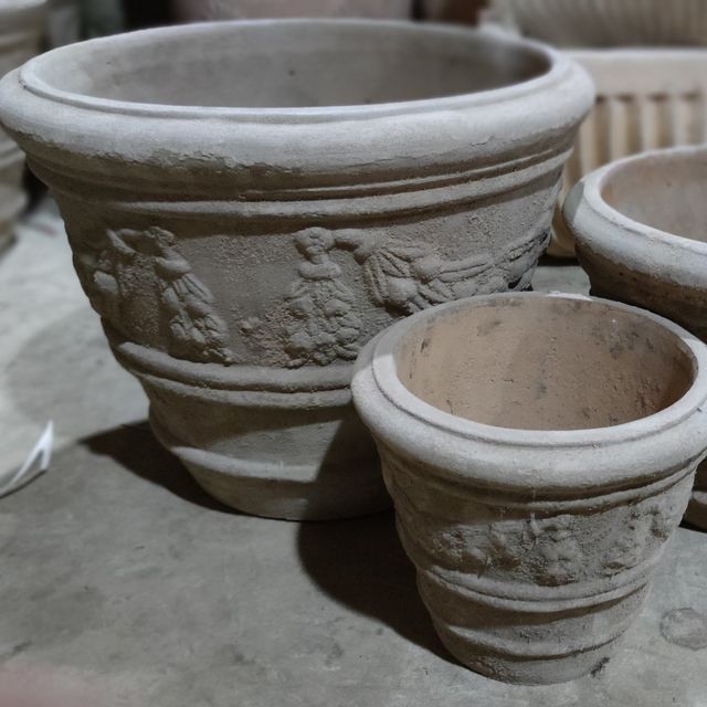 Mix Terracotta Flower Pots from Vietnam - Freshdi